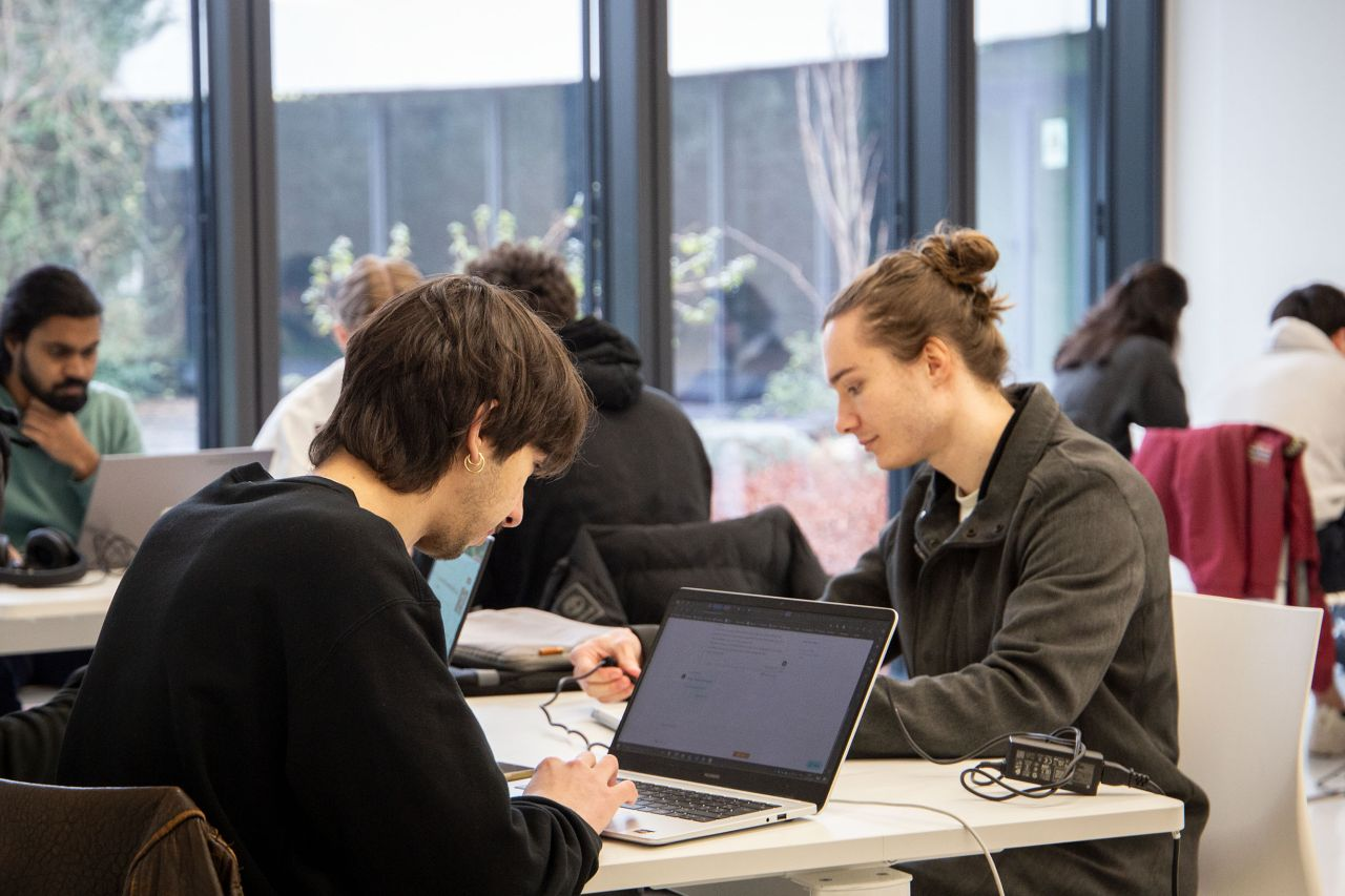 Nos étudiants du Master DS (Data Science) et les élèves de 3e année du ...